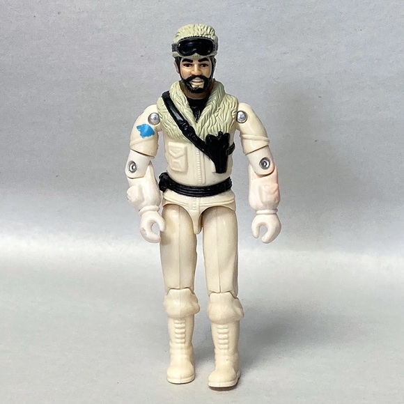 Hasbro | Toys | 985 Gi Joe Action Figure Swivelarm Frostbite Snow Cat ...